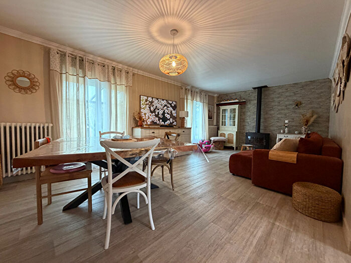 Maison à vendre - Le Chesne - 5 pièces - 4 chambres