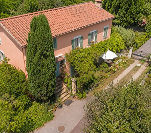 Maison 5 pièces à vendre à Tourrette-Levens