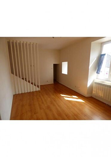 Appartement à louer - Saint-Symphorien-sur-Coise - 3 pièces - 2 chambres