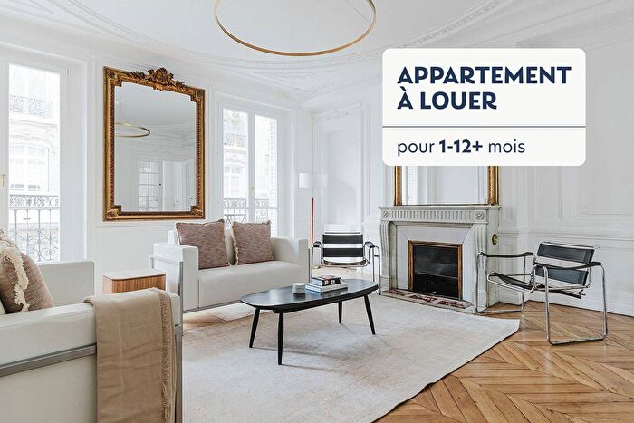 Appartement à louer - Saint Philippe du Roule, Paris ème arrondissement - 3 pièces - 2 chambres