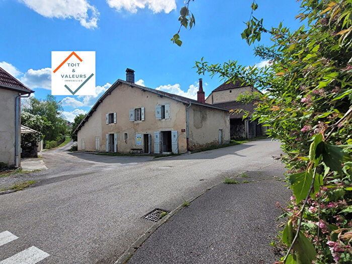 Maison 7 pièces à Vers-en-Montagne, à vendre