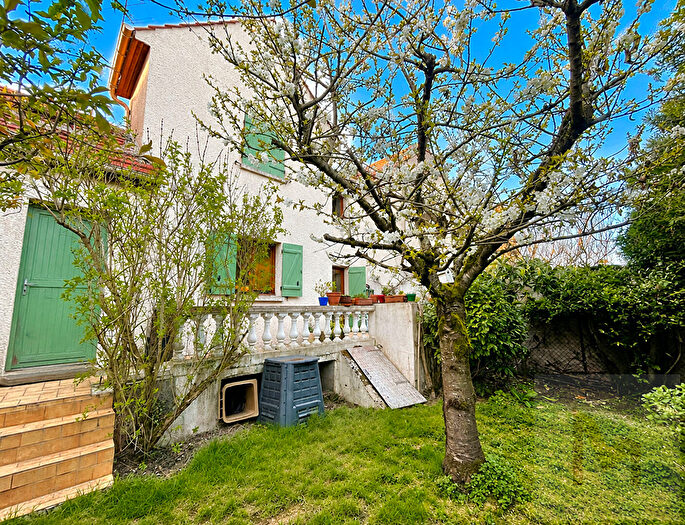 Neuilly-sur-Marne, Primevères, Chanoux : Maison 5 pièces à vendre