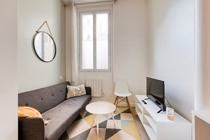 Appartement 1 pièce à Paris 20ème, Ménilmontant, Amandiers, à louer
