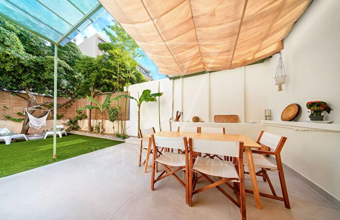 Cannes, Californie Pezou : Appartement 3 pièces à vendre