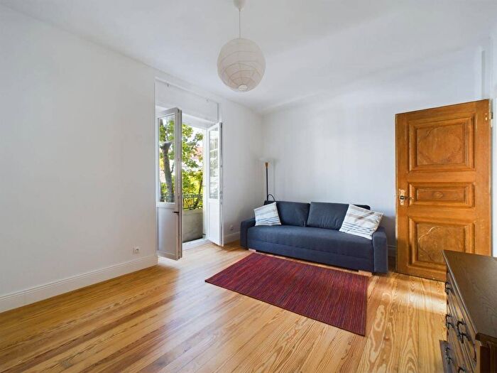 Appartement à louer - Neudorf Est Centre, Strasbourg - 2 pièces - 1 chambre