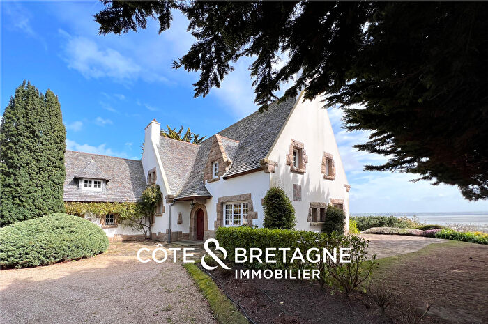 Maison à vendre - Saint-Brieuc - 8 pièces - 6 chambres