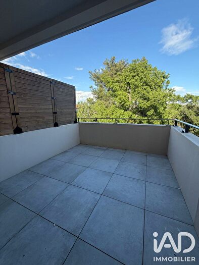 Sud Est Ouest, Pélissanne : Appartement 2 pièces à louer