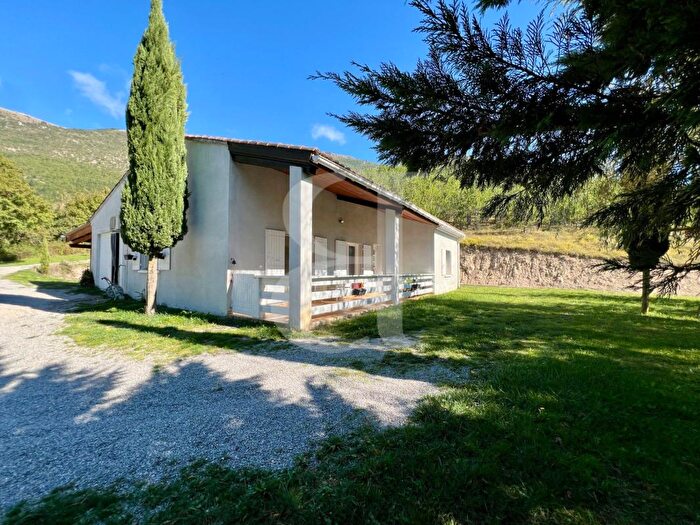 Maison à vendre - Bourdeaux - 10 pièces - 6 chambres