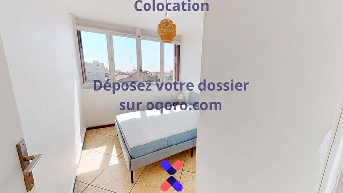 Appartement à louer - Saint Mauront, Marseille ème arrondissement - 6 pièces - 5 chambres