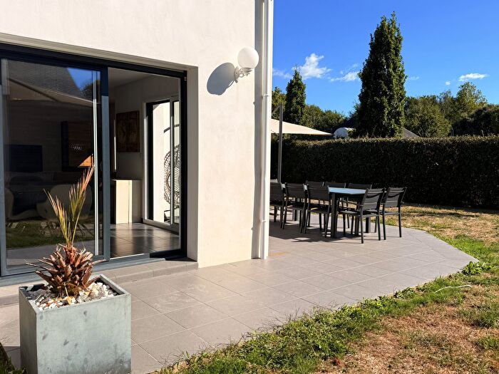 Maison 7 pièces à Theix, à vendre