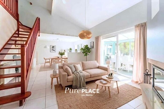 Ambarès-et-Lagrave, Centre-ville, Lagrave, Les Erables, Chêne Vert : Maison 5 pièces à vendre