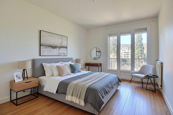 Appartement à louer - Chamalières, Royat - 3 pièces - 2 chambres