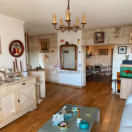 Beaucaire, Centre-ville : Appartement 2 pièces à vendre