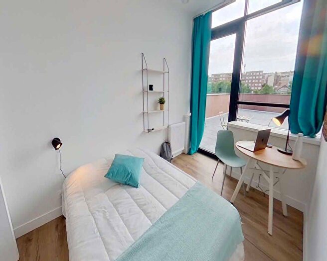 Garches : Appartement 7 pièces à louer