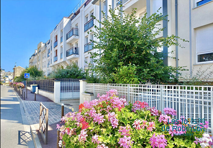 Le Plessis-Robinson, Albert Thomas : Appartement 4 pièces à vendre