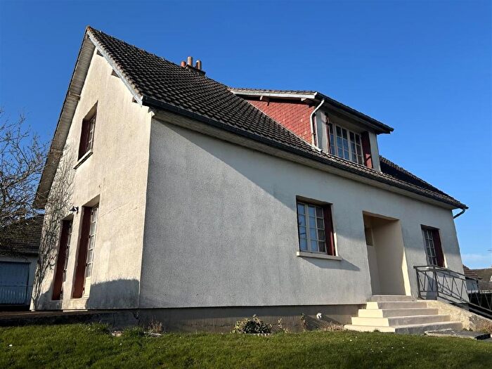 Maison à vendre - LAigle - 6 pièces - 5 chambres