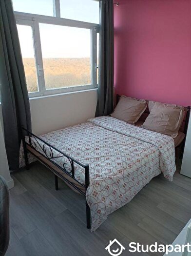 Appartement à louer - Village, Évry-Courcouronnes - 1 pièce - 1 chambre