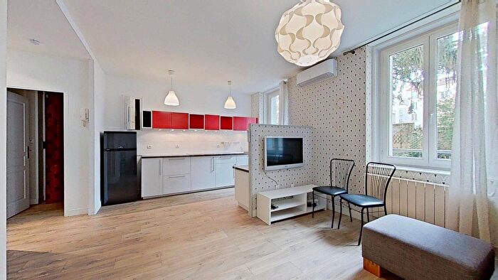 Appartement à louer - La Villette, Lyon ème arrondissement - 3 pièces - 2 chambres