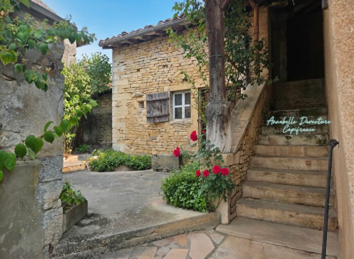 Maison 4 pièces à vendre à Farges-lès-Mâcon