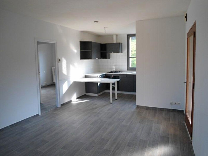 Appartement 3 pièces à Firmi, à louer