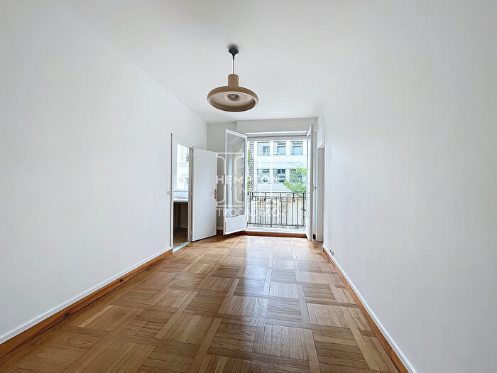 Paris 16ème, Muette-Nord, Trocadéro : Appartement 2 pièces à vendre
