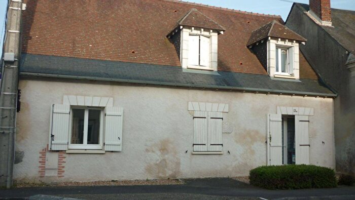 Maison à louer - Saint-Laurent-en-Gâtines - 2 pièces - 1 chambre