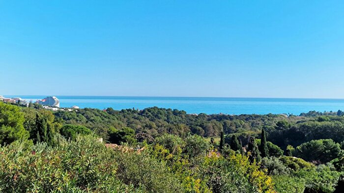 Maison 5 pièces à vendre - Villeneuve-Loubet, Les Hauts de Vaugrenier, Les Maurettes, Vaugrenier
