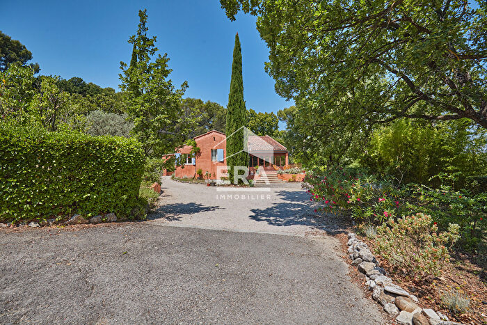 Maison 6 pièces à Aix-en-Provence, Puyricard, Célony, à vendre