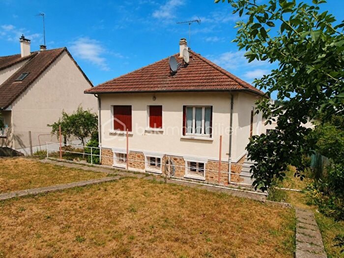 Corbeil-Essonnes, Tarterêts : Maison 4 pièces à vendre