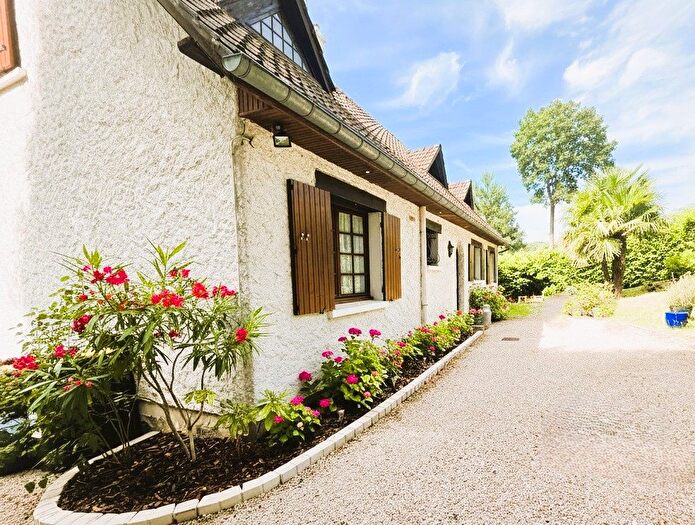 Maison 8 pièces à Villers-sur-Coudun, à vendre