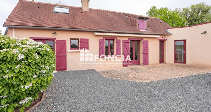 Saint-Jean-dAssé : Maison 4 pièces à vendre