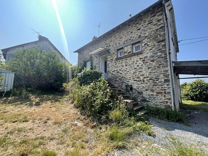 Maison à vendre - Saint-Yrieix-la-Perche - 4 pièces - 3 chambres