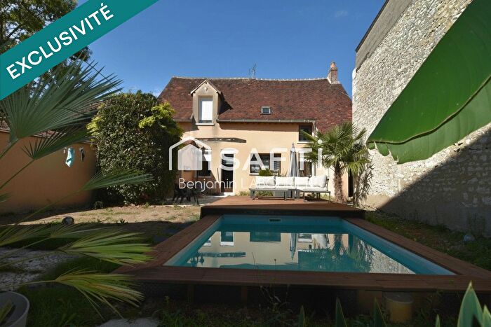 Maison 8 pièces à Villemer, à vendre