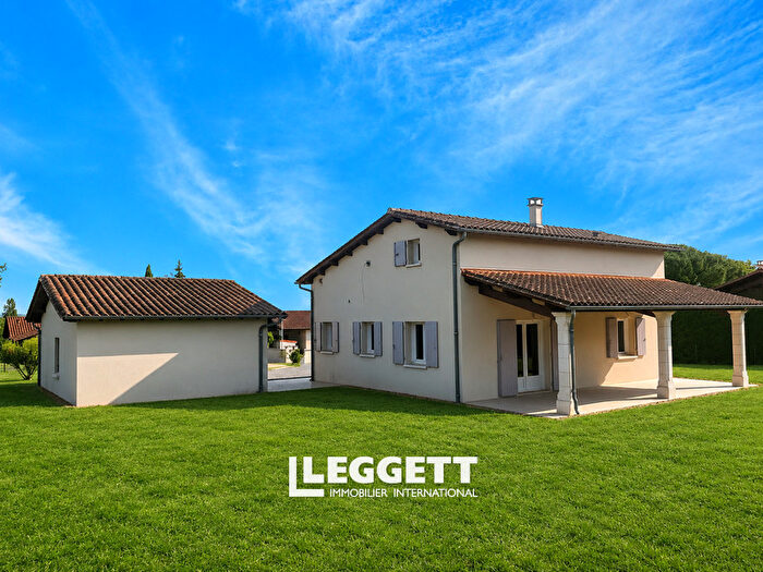 Maison 5 pièces à Laprade, à vendre