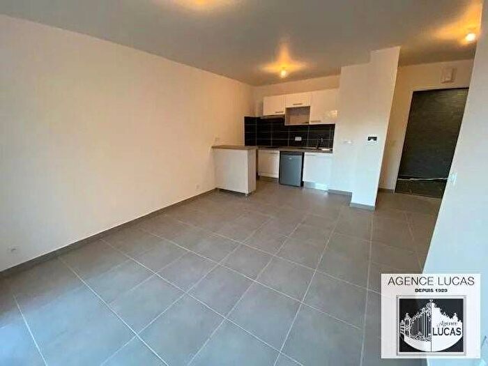 Appartement 2 pièces à Nord Est, Cesson, à louer