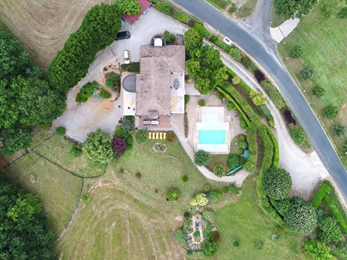 Maison à vendre - Simeyrols - 10 pièces - 7 chambres