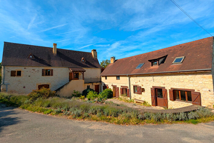 Maison à vendre - Gourdon - 12 pièces - 6 chambres