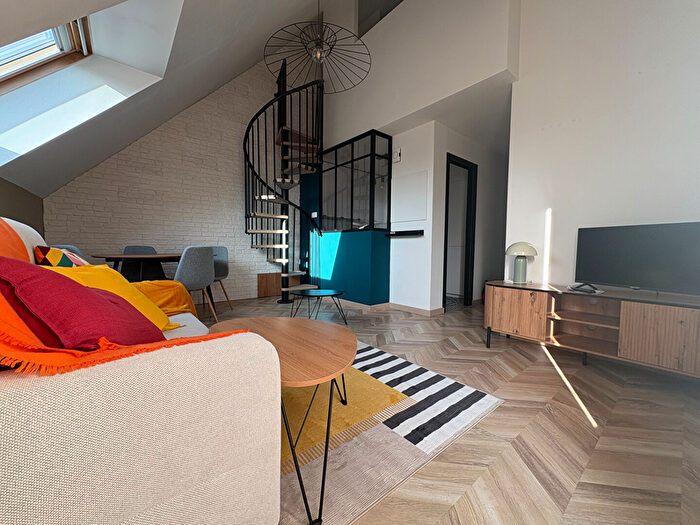 Appartement 3 pièces à Quartiers Sud-Est, Francisco Ferrer, à louer