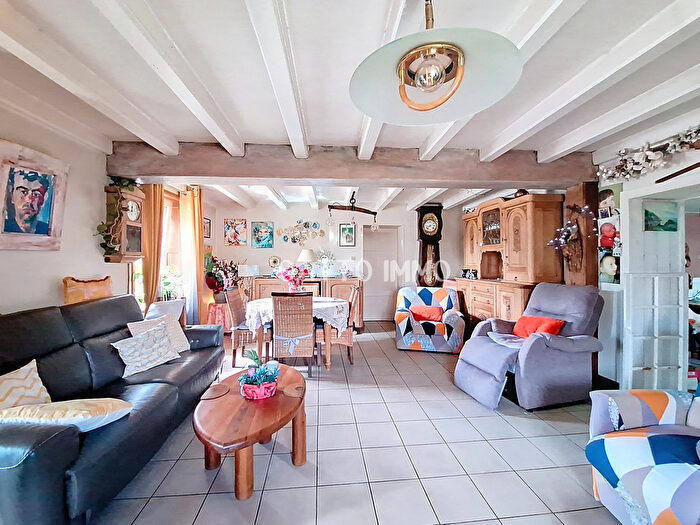 Maison à vendre - Remoncourt - 8 pièces - 6 chambres