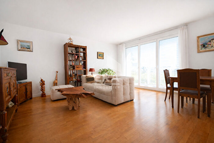 Appartement à vendre - Issy-les-Moulineaux, Les Epinettes, Le Fort, Les Hauts dIssy - 4 pièces - 3 chambres