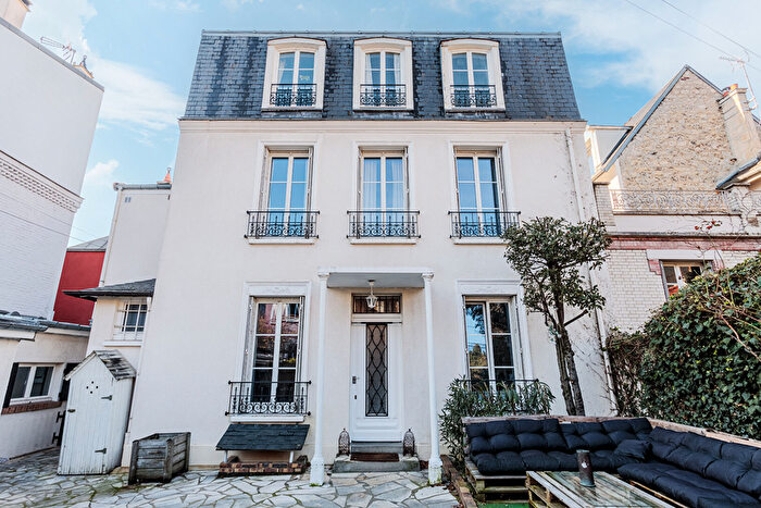 Asnières-sur-Seine, Bécon, Bourguignons - Maison 7 pièces à vendre