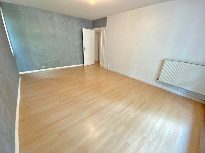 Appartement 3 pièces à louer à Villeurbanne, Perrallière