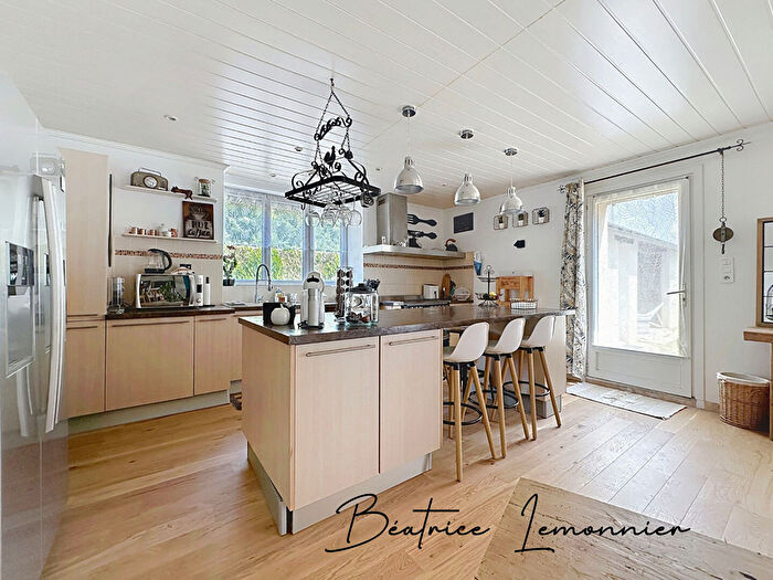 Maison à vendre - Bazoches-les-Gallerandes - 7 pièces - 3 chambres