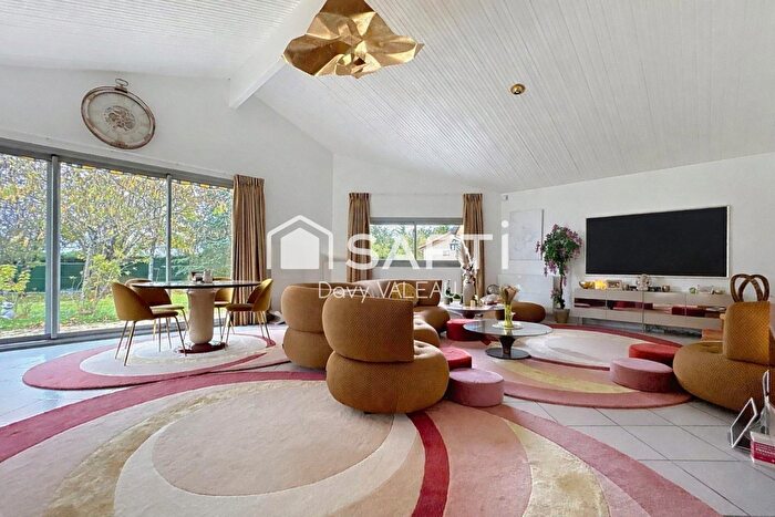 Maison à vendre - Chantonnay - 7 pièces - 4 chambres