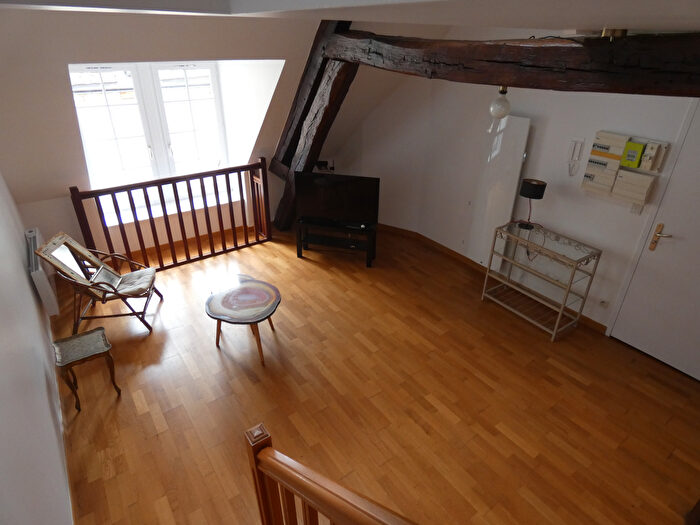 Beaune, Centre-ville : Appartement 2 pièces à louer