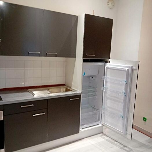 Appartement à louer - Ussel - 3 pièces - 2 chambres