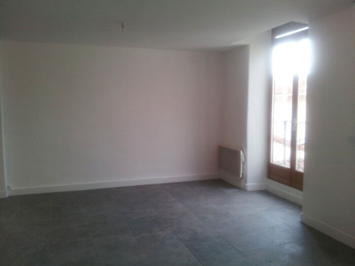 Sain-Bel - Appartement 2 pièces à louer
