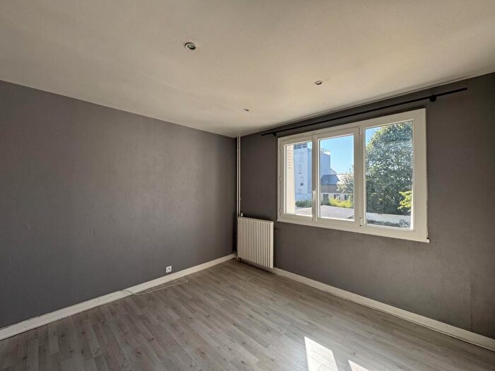 Appartement à louer - Quartiers Sud-Ouest, Sainte-Thérèse - 1 pièce