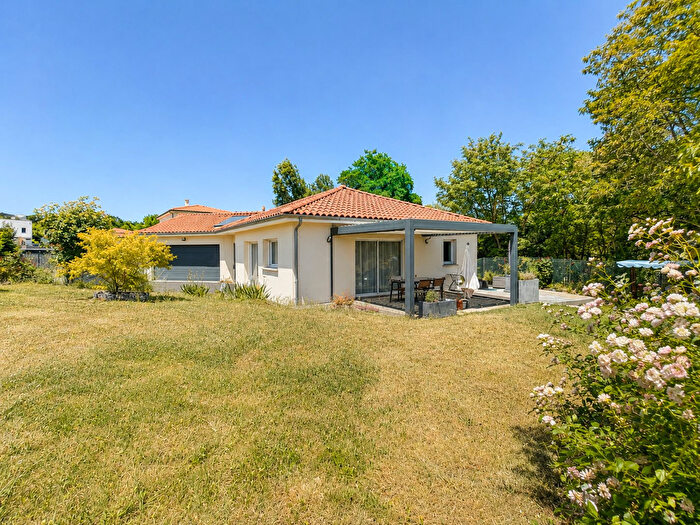 Maison 9 pièces à Marsat, à vendre