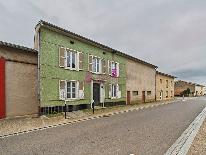 Maison à vendre - Cattenom - 7 pièces - 5 chambres